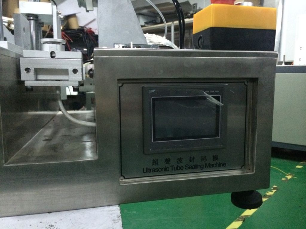 Ultrasonic Plastic Laminated Collapsible Squeeze Tube Sealing Machine ...